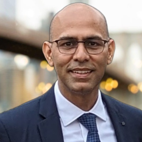 Revolutionizing customer service modernization with AI